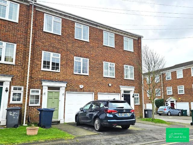 Ashburnham Close, 0 N2, 3 bed property to rent, £3,550 pcm | PrimeLocation