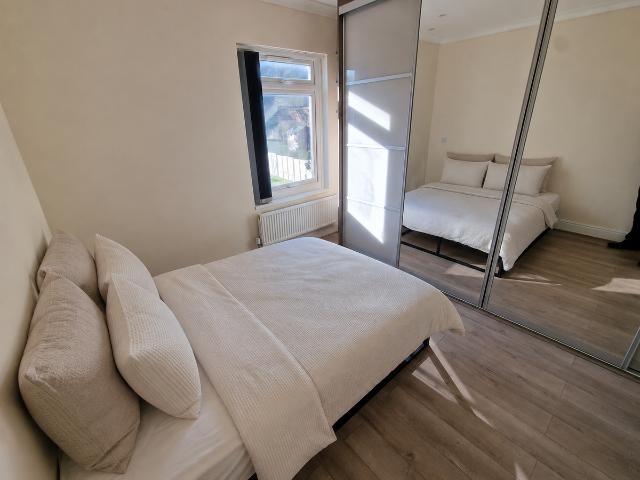 Ashburnham Road, Luton, Bedfordshire LU1, 1 bed property to rent, £450 pcm | PrimeLocation