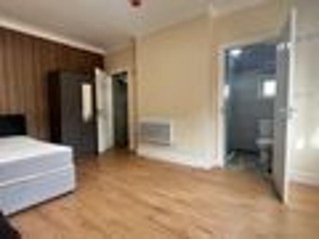 Ashburnham Road, Luton LU1, Studio to rent, £775 pcm | PrimeLocation