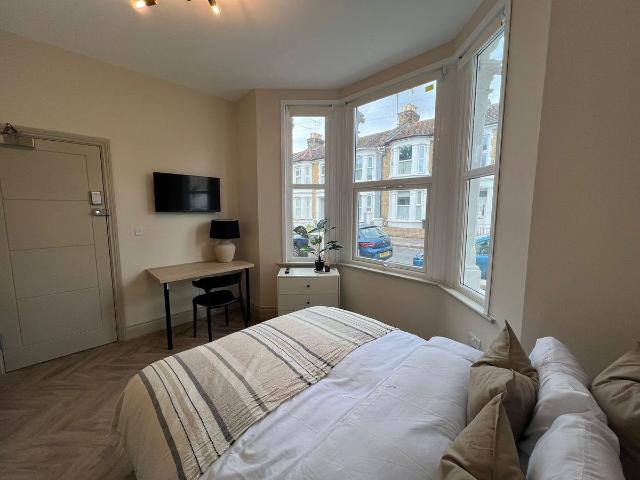 Ashburnham Road, Southend On Sea SS1, Room to rent, £775 pcm | PrimeLocation