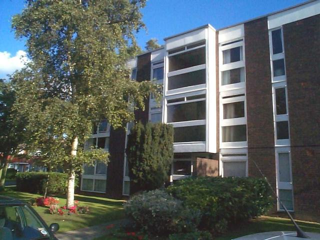 Ashburnham Road, Richmond TW10, 2 bed flat to rent, £1,950 pcm | PrimeLocation