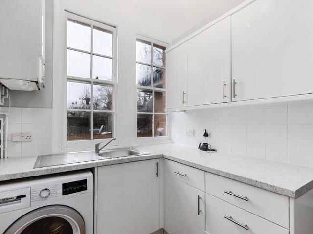 Ashburnham Road, Tonbridge, Kent TN10, 1 bed flat to rent, £1,100 pcm | PrimeLocation