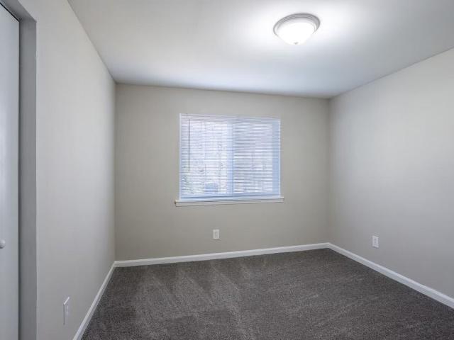 Ashby Woods 2 Bedroom Apartment for Rent at 6110 Forest Glen Road, Charlotte, NC 28212 Farm Pond