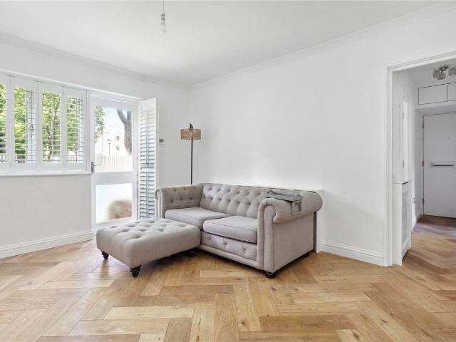 Ashby Grove, London N1, 1 bed flat to rent, £2,500 pcm | PrimeLocation