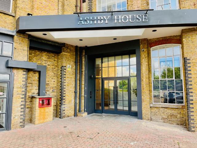 Ashby House, Brook Street, chelmsford Studio to rent £1,050 pcm £242 pw