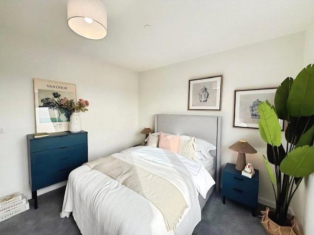 Ashby House, Riverview, Staines TW18 1 bed flat to rent £1,772 pcm £409 pw