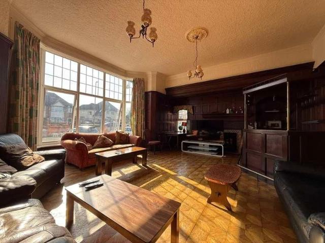 Ashby Road, Hinckley, Leicestershire, LE10