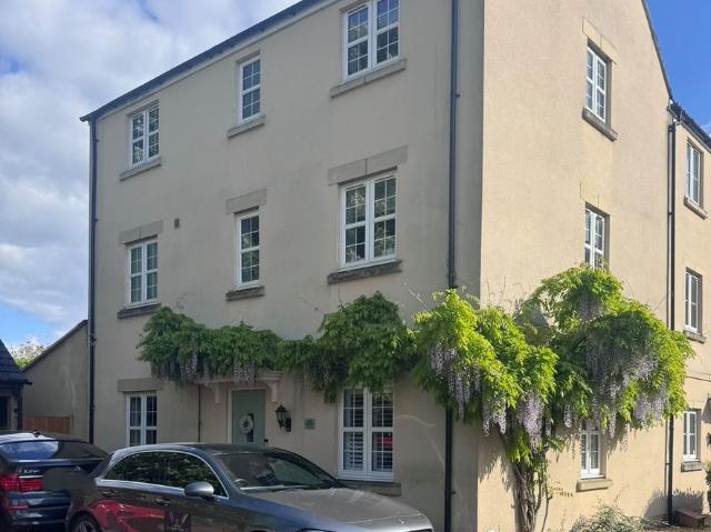 Ashcombe Crescent, Witney OX28, 4 bed semi detached house to rent, £2,295 pcm | PrimeLocation