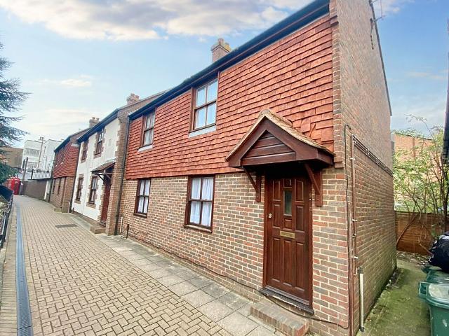 Ashdale Place, Church Yard, Ashford TN23, 1 bed flat to rent, £950 pcm | PrimeLocation