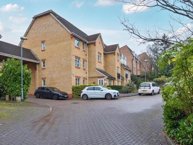 Ashdown Close, Woking, 1 Bedroom Flat