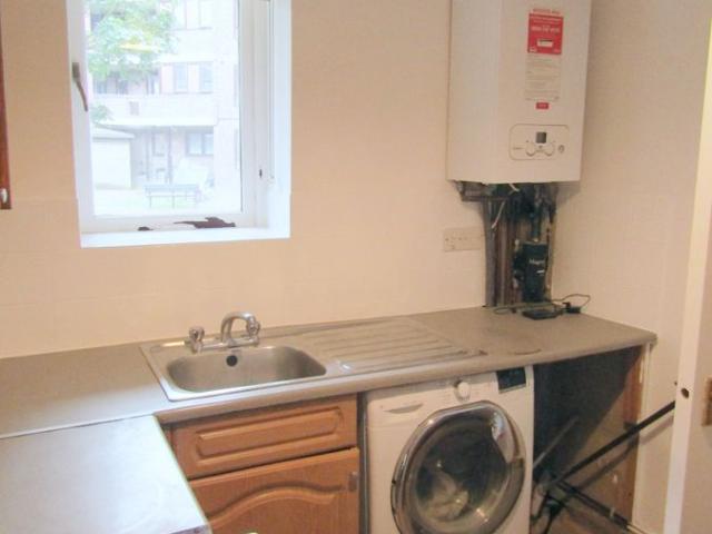 Ashdown House, Charnwood Street, London E5, 2 bed flat to rent, £1,800 pcm | PrimeLocation