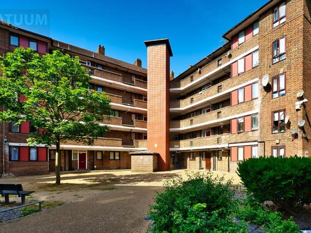 Ashdown House, Upper Clapton, Hackney, London, London E5, 2 bed flat to rent, £1,800 pcm | PrimeLocation