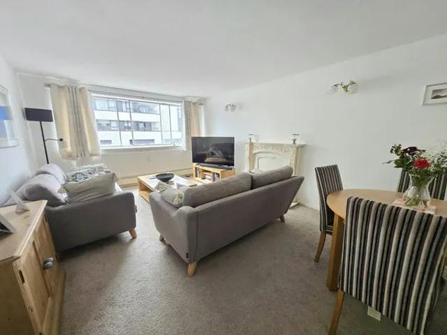Ashdown, Hove 2 bedroom flat to rent