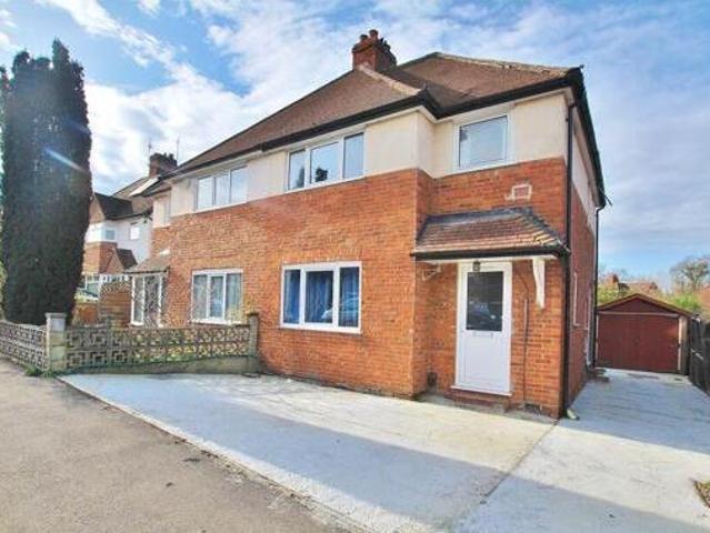 Ashenden Road, Guildford, 4 Bedroom Semi detached
