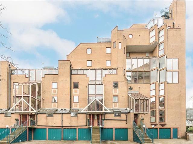 Asher Way, Wapping E1W, 1 bed flat to rent, £2,250 pcm | PrimeLocation