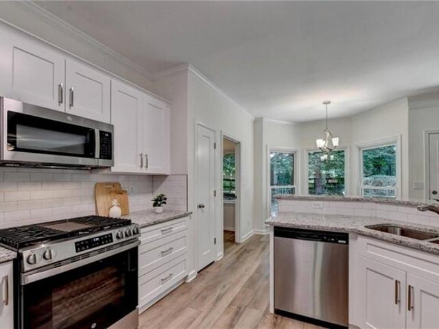 Ashewoode Downs Ln, Johns Creek, Home For Sale