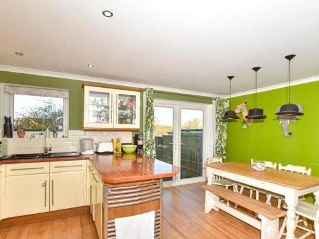 Ashford Road, Canterbury, 3 Bedroom Detached