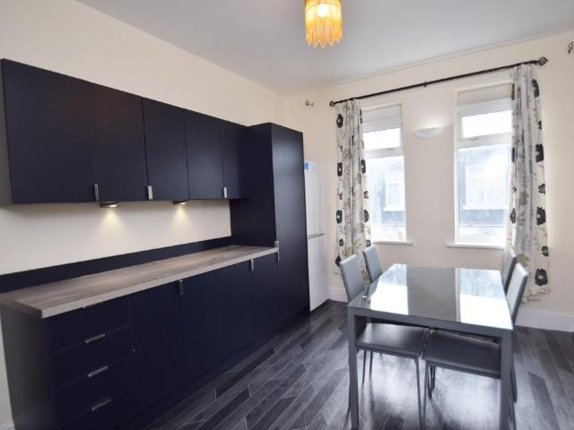 Ashford Street, Stoke On Trent ST4 4 bed flat to rent £1,820 pcm £420 pw