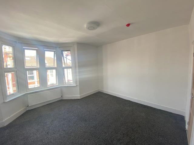 Ashgrove Road, Bristol BS7, 4 bed semi detached house to rent, £2,700 pcm | PrimeLocation