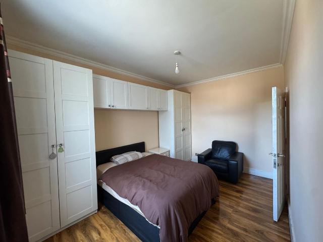 Ashgrove Road, Ilford IG3, Room to rent, £800 pcm | PrimeLocation