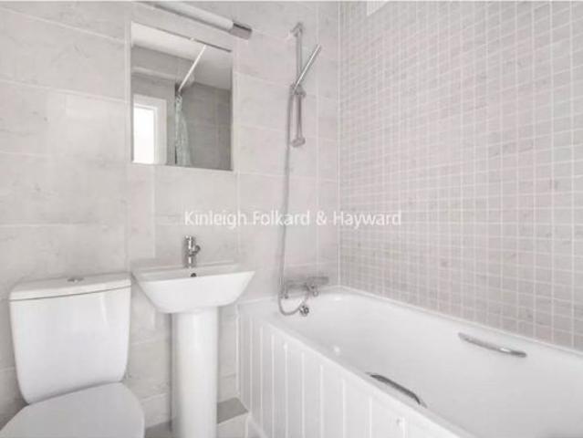 Ashique Has an Apartment