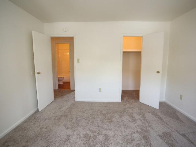 Ashland Towne Square 1 Bedroom Apartment for Rent at 204 Kings Arms Ct, Ashland, VA 23005