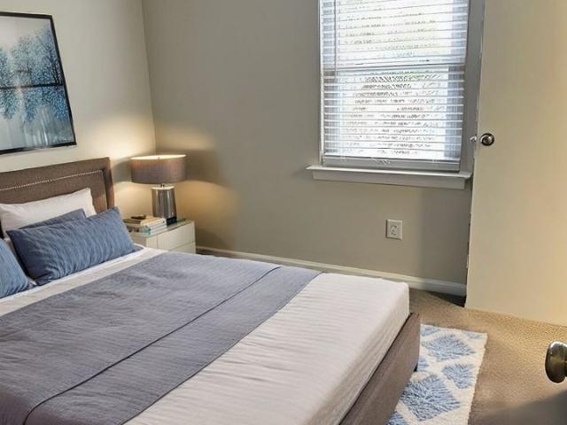 Ashland Towne Square 3 Bedroom Apartment for Rent at 204 Kings Arms Ct, Ashland, VA 23005