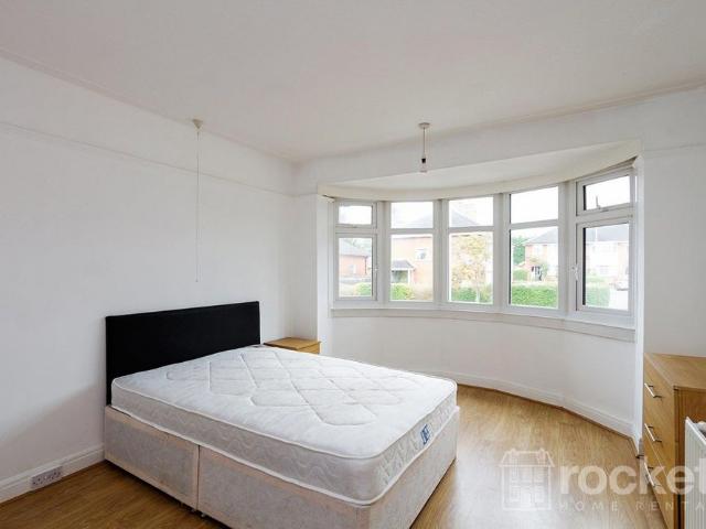 Ashlands Road, Hartshill, Stoke On Trent, ST4