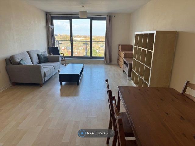 Ashleigh Court, Watford WD17, 2 bed flat to rent, £1,800 pcm | PrimeLocation