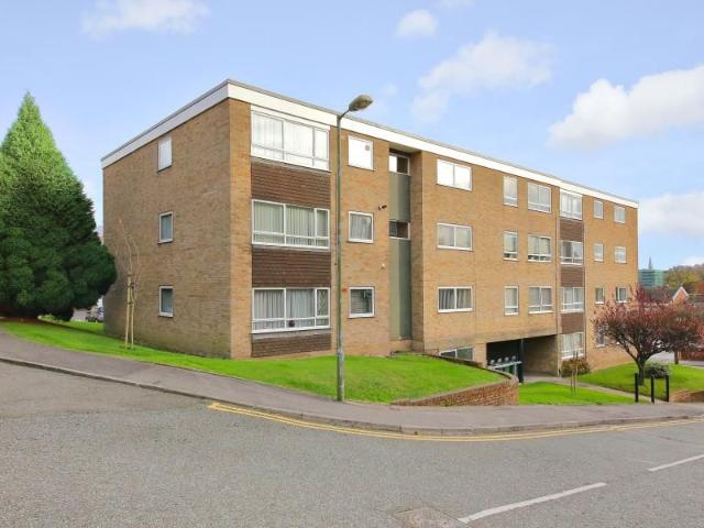 Ashleigh Court, Rickmansworth WD3, 2 bed flat to rent, £1,650 pcm | PrimeLocation