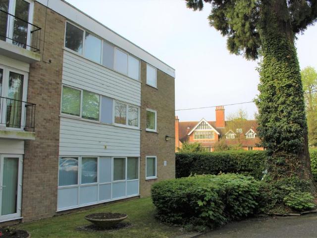 Ashleigh Court, Station Lane. 1 bed apartment to rent £1,547 pcm £357 pw