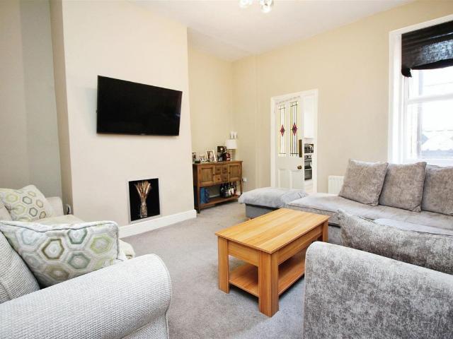 Ashleigh Grove, West Jesmond NE2, 2 bed flat to rent, £1,250 pcm | PrimeLocation