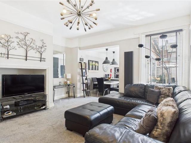 Ashleigh Grove, Jesmond, Newcastle. 2 bed flat to rent £1,700 pcm £392 pw