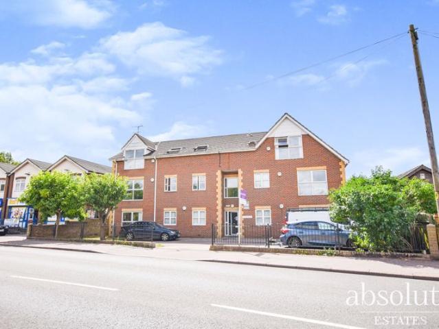 Ashleigh House, Cardington Road, Bedford MK42, 2 bed flat to rent, £1,100 pcm | PrimeLocation