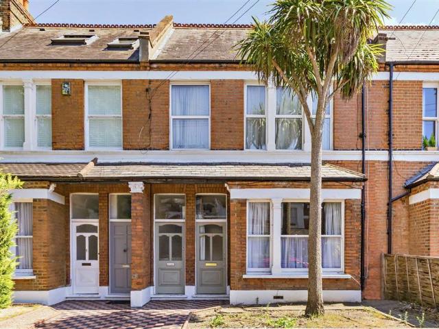 Ashleigh Road, Mortlake SW14, 2 bed flat to rent, £2,300 pcm | PrimeLocation