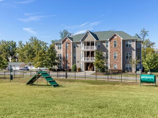 Ashley Court Apartments 3 Bedroom Apartment for Rent at 9740 Ashley Lake Ct, Charlotte, NC 28262 University City North