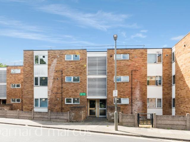 Ashley Crescent, London