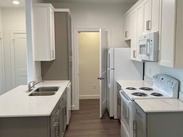 Ashley Crest Apartments 1 Bedroom Apartment for Rent at 11900 Barwood Bend Dr, Houston, TX 77065