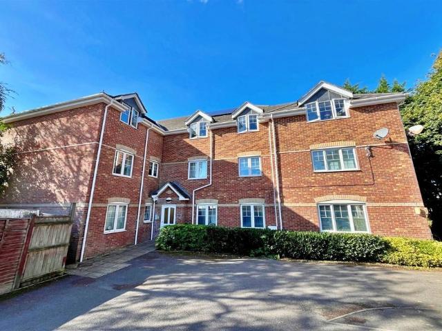 Ashley Cross 2 bed flat to rent £1,275 pcm £294 pw