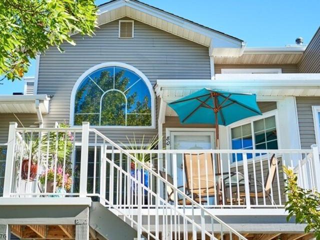 Ashley Ct, Bedminster Twp, Condo For Sale