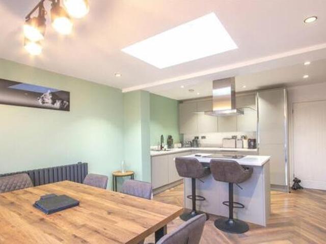 Ashley, Bristol, 3 Bedroom End