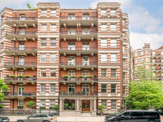 Ashley Gardens, London SW1P 3 bed flat to rent £5,001 pcm £1,154 pw
