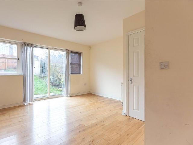 Ashley Down Road, Ashley Down. 3 bed end of terrace house to rent £2,100 pcm £485 pw