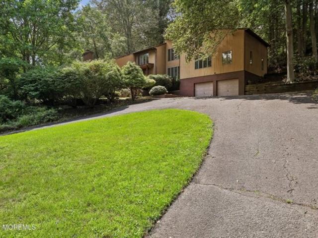 Ashley Dr, Holmdel, Home For Sale