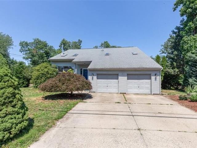 Ashley Dr, Lincoln, Home For Sale