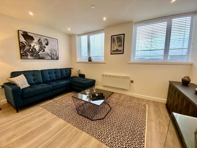 Ashley House, Altrincham WA14, 1 bed flat to rent, £1,200 pcm | PrimeLocation