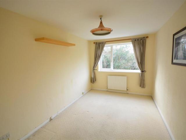 Ashley Road, Epsom, Surrey, KT18 5BH