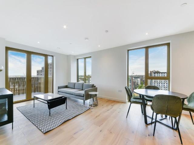 Ashley Road, London N17, 2 bed flat to rent, £2,650 pcm | PrimeLocation