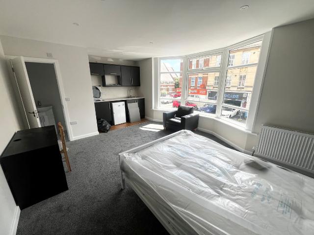 Ashley Road, Poole BH14, 1 bed maisonette to rent, £925 pcm | PrimeLocation