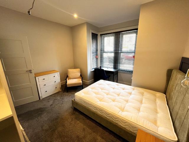 Ashley Road, Poole BH14, 1 bed property to rent, £700 pcm | PrimeLocation